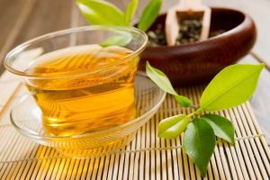 Chá de Carqueja: O que é, benefícios, como usar e receitas | Cura Natural